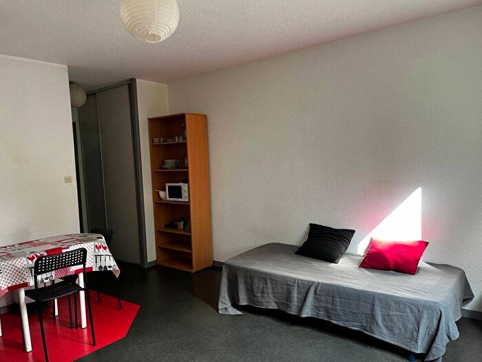 Appartement à louer - Corgnac-Centre Commercial, Limoges - 1 pièce