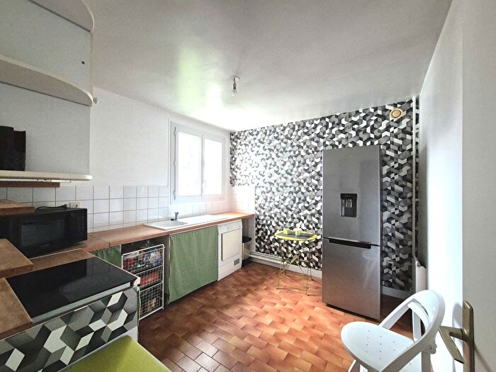 Asnières-sur-Seine, Coubertin : Appartement 4 pièces à vendre