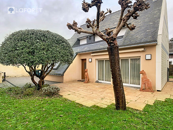 Maison à vendre - Hennebont, Centre-ville, Kerbihan, La Grange, Kerlano - 6 pièces - 4 chambres