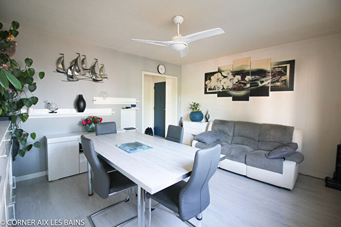 Appartement à vendre - Vénissieux, Joliot Curie - 3 pièces - 2 chambres
