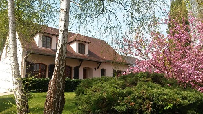 Maison 9 pièces à Bures-sur-Yvette, à louer