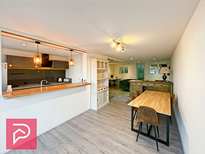 Maison à vendre - Bernay - 4 pièces - 2 chambres