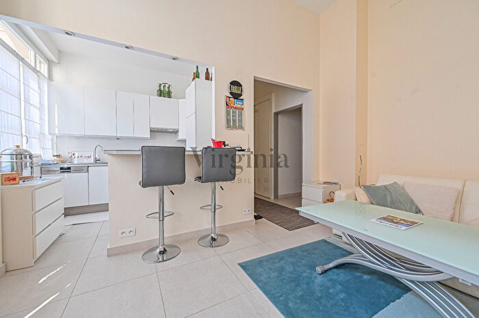 Appartement à vendre - Charenton-le-Pont, Quai des Carrières - 2 pièces - 1 chambre