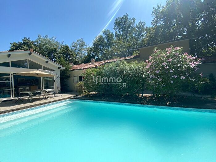 Maison 6 pièces à Arsac, à vendre