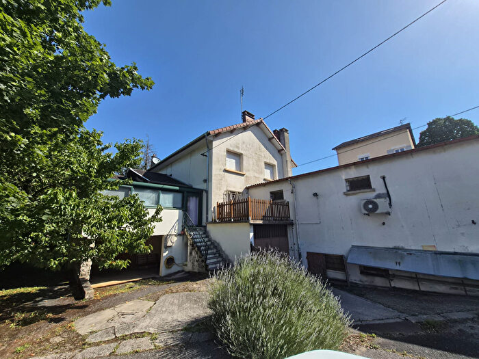 Maison 12 pièces à Ambérieu-en-Bugey, Gare, à vendre