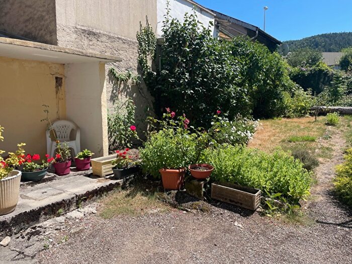 Maison à vendre - Oyonnax, Belmont - 4 pièces - 2 chambres