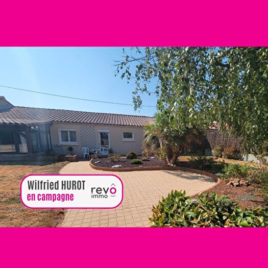 Maison 6 pièces à Saint-Christophe-la-Couperie, à vendre