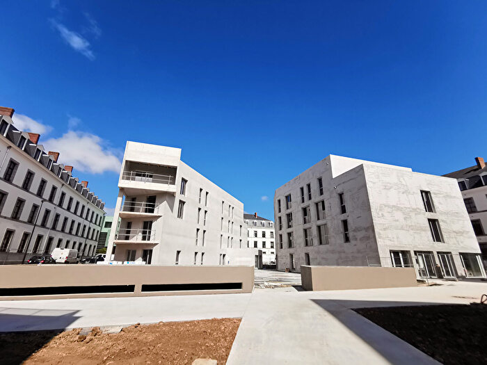 Appartement à louer - Laval, Hilard - 1 pièce