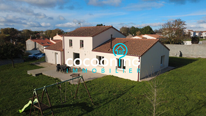 Maison à vendre - Le Landreau - 8 pièces - 6 chambres