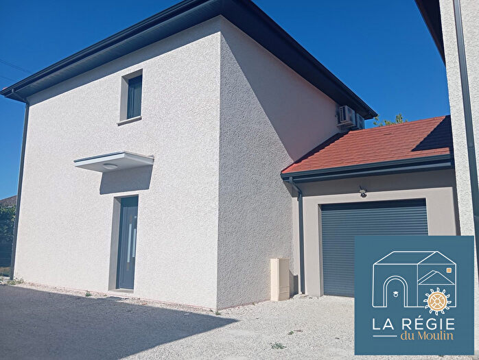 La Bâtie-Montgascon - Maison 4 pièces à louer