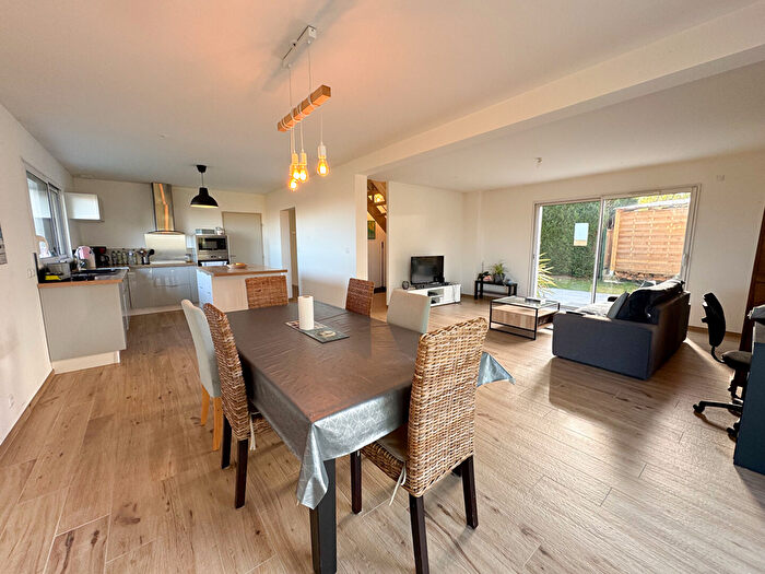 Maison à vendre - Notre-Dame-dOé - 8 pièces - 7 chambres