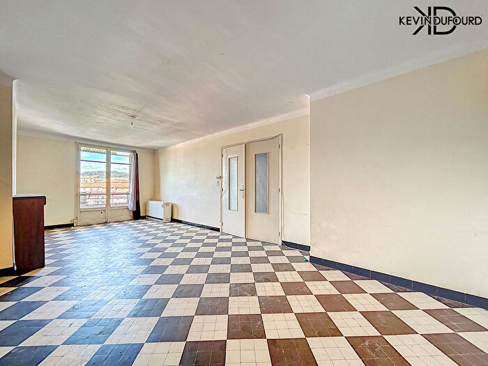 Appartement à vendre - Aubenas, Centre-ville - 4 pièces - 3 chambres