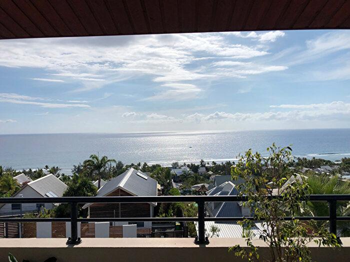 Appartement à vendre - Saint-Paul, Saint-Gilles les Bains - 4 pièces - 3 chambres