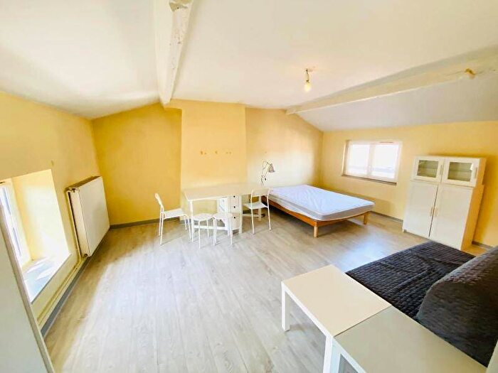 Appartement à louer - Centre Ville, Mâcon - 1 pièce