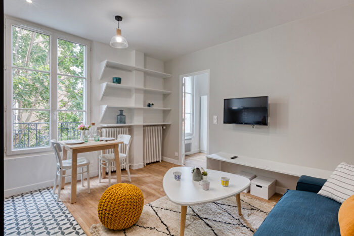 Appartement à louer - Asnières-sur-Seine, Gresillons, Voltaire - 3 pièces - 2 chambres