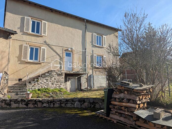 Maison à vendre - Saint-Barthélemy-Lestra - 5 pièces - 3 chambres