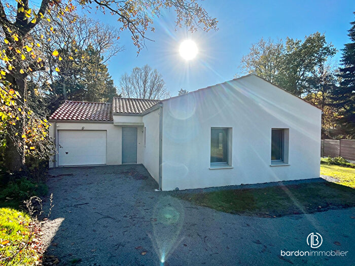 Maison à vendre - Challans, Route de Cholet, Route de la Roche-sur-Yon - 4 pièces - 3 chambres