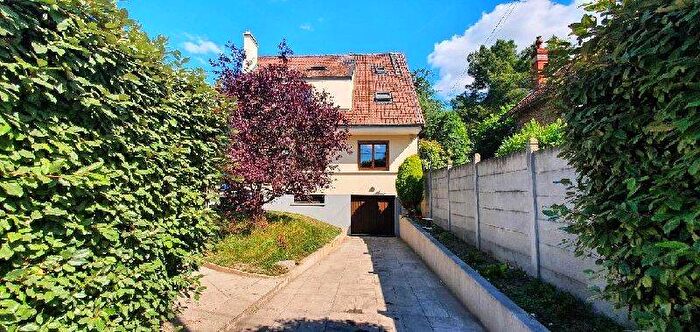 Appartement à louer - Sainte-Geneviève-des-Bois - 1 pièce