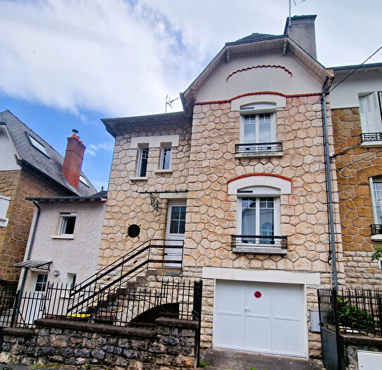 Brive-la-Gaillarde, Centre-ville, Pont Cardinal, Champanatier : Appartement 5 pièces à vendre