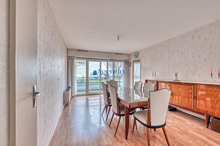 Appartement à vendre - Noisy-le-Grand, Centre-ville - 3 pièces - 2 chambres