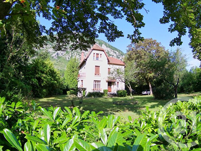 Maison à vendre - Tarascon-sur-Ariège - 7 pièces - 5 chambres