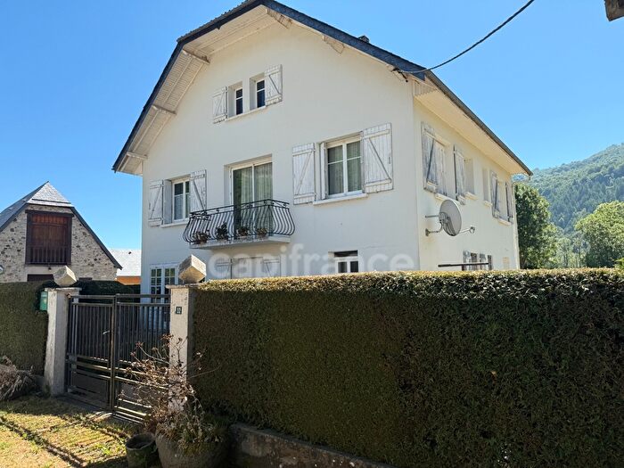 Maison à vendre - Arrens-Marsous - 8 pièces - 5 chambres
