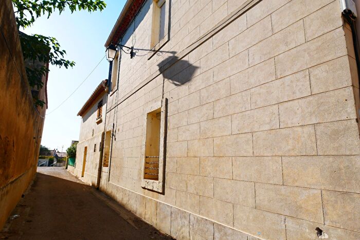 Appartement à louer - Aimargues - 2 pièces - 1 chambre