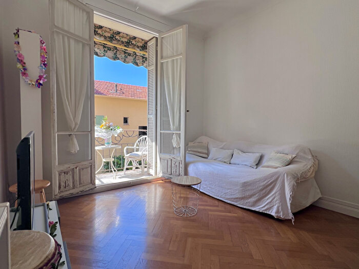 Nice, Saint-Lambert, Bas-Cimiez - Appartement 3 pièces à vendre