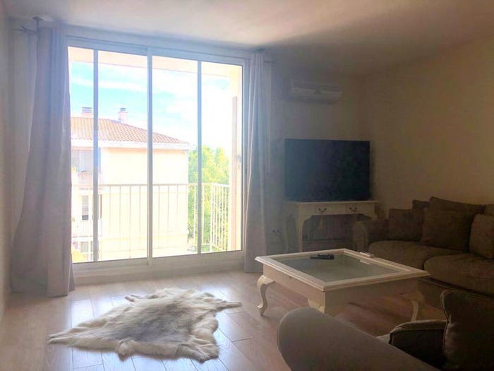 Avenue de Marseille-Liourat, Vitrolles - Appartement 3 pièces à louer