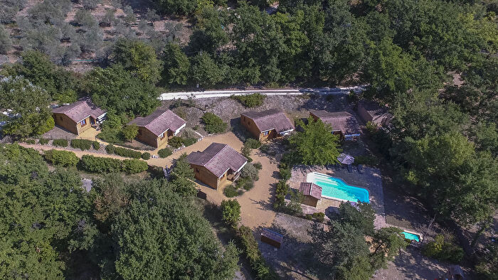 Maison à vendre - Mirabel-aux-Baronnies - 15 pièces - 10 chambres