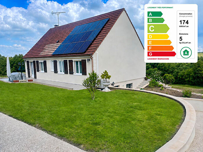 La Ferté-sous-Jouarre : Maison 5 pièces à vendre