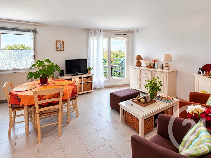 Évry, Les Pyramides : Appartement 2 pièces à vendre