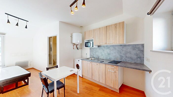 Appartement à louer - Dole, Centre-ville - 1 pièce