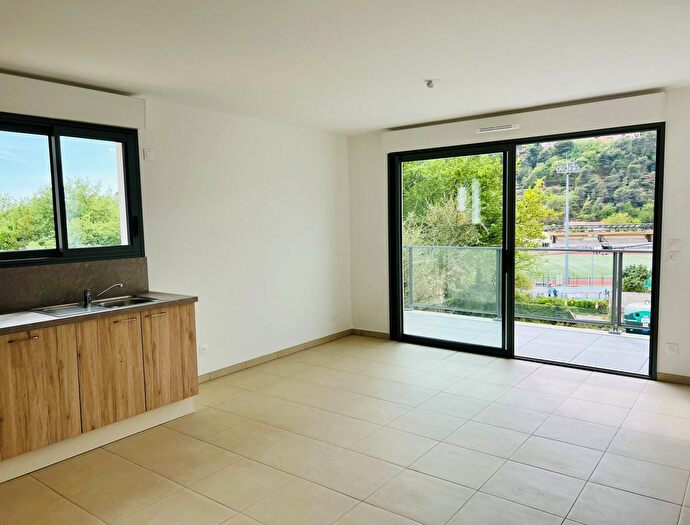 Appartement à louer - Cagnes-sur-Mer - 3 pièces - 2 chambres