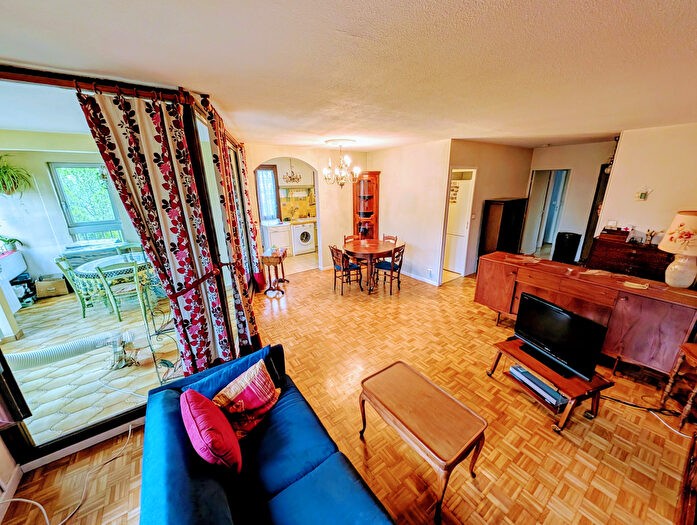 Appartement à vendre - Aix-en-Provence, Jas de Bouffan - 3 pièces - 2 chambres