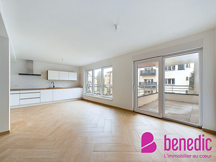 Appartement à vendre - Creutzwald, Centre-ville, Houvergaerten - 4 pièces - 3 chambres