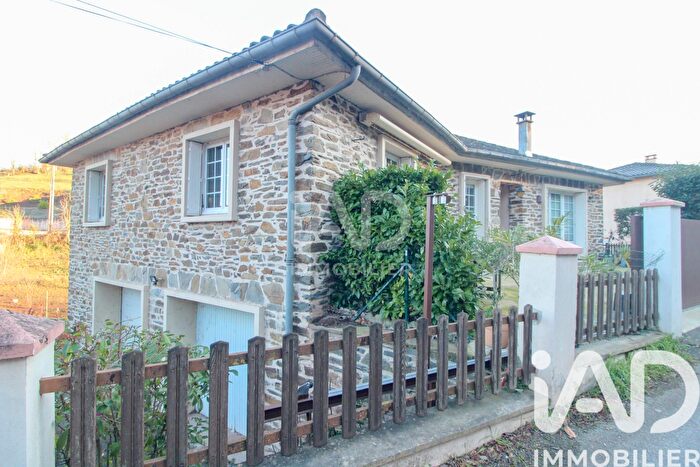 Maison à vendre - Saint-Affrique - 5 pièces - 4 chambres