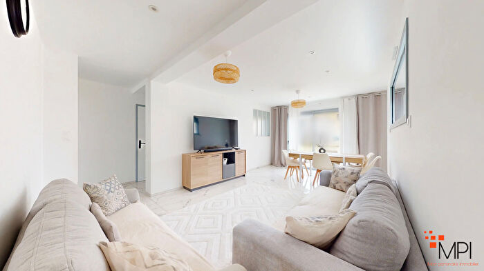 Maison à vendre - Le Rheu - 6 pièces - 4 chambres