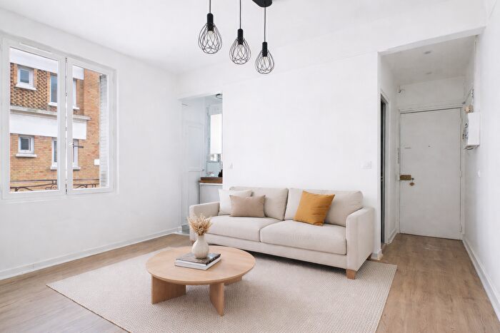 Appartement à vendre - Aubervilliers, Villette, Quatre-Chemins - 1 pièce - 1 chambre