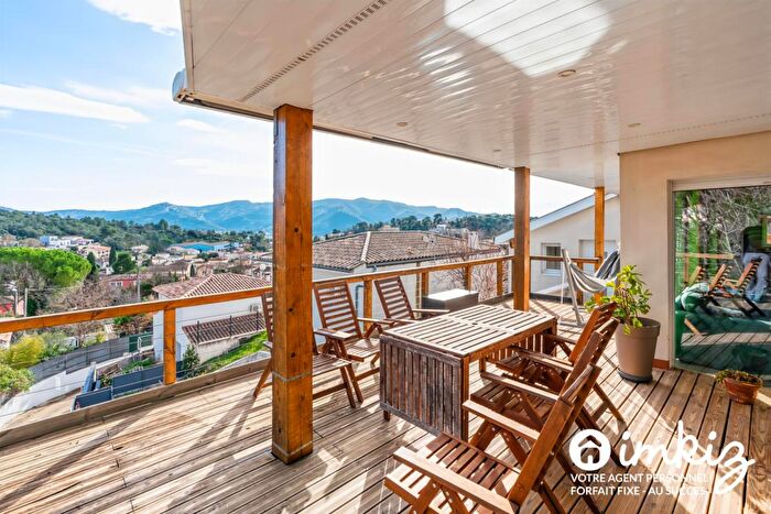 Maison à vendre - Marseille e , La Valentine - 10 pièces - 7 chambres