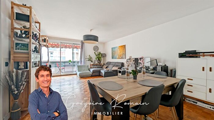 Appartement à vendre - Marseille e , Cinq Avenues - 4 pièces - 3 chambres