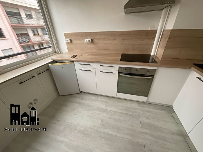 Bourges, Centre-ville, Charlet, Lahitolle, Pignoux, Sembat : Appartement 2 pièces à louer