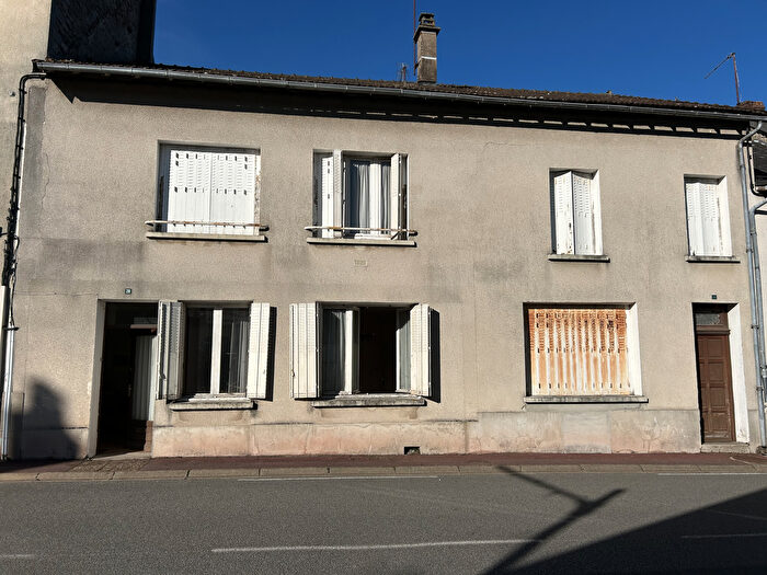 Maison à vendre - Saint-Dizier-Leyrenne - 9 pièces - 3 chambres