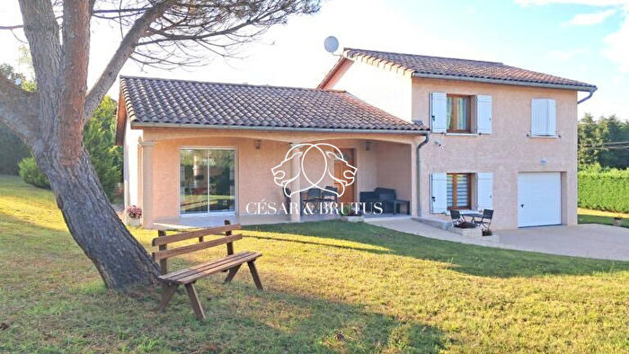 Maison à vendre - Châtillon-sur-Chalaronne - 6 pièces - 4 chambres