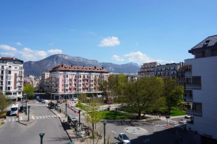 Appartement à louer - Annecy, Mandallaz, Prairie, Vovray - 2 pièces - 1 chambre