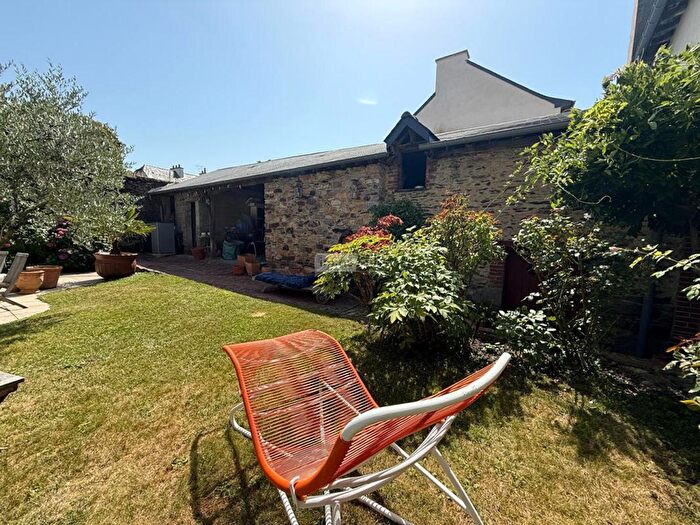 Maison 9 pièces à vendre à Acigné