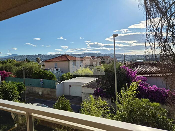 Appartement 1 pièce à Saint-Laurent-du-Var, Centre-ville, Rascas, Notre-Dame, Condamines, à louer