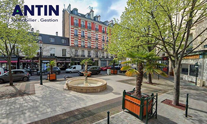 Appartement à louer - General Leclerc, La Garenne-Colombes - 2 pièces - 1 chambre