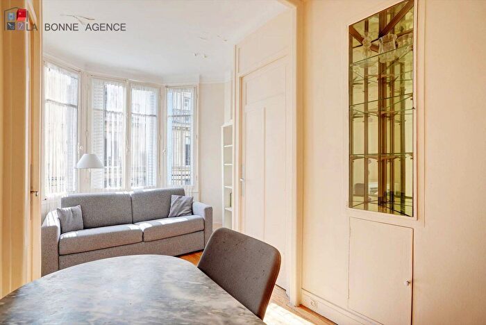 Porte Dauphine, Paris 16ème arrondissement - Appartement 2 pièces à louer