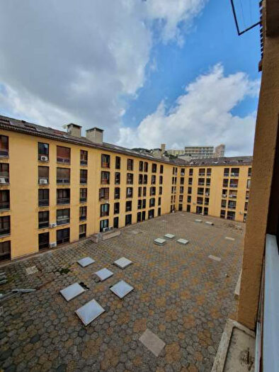 Appartement 2 pièces à louer - Ajaccio, Les Sanguinaires